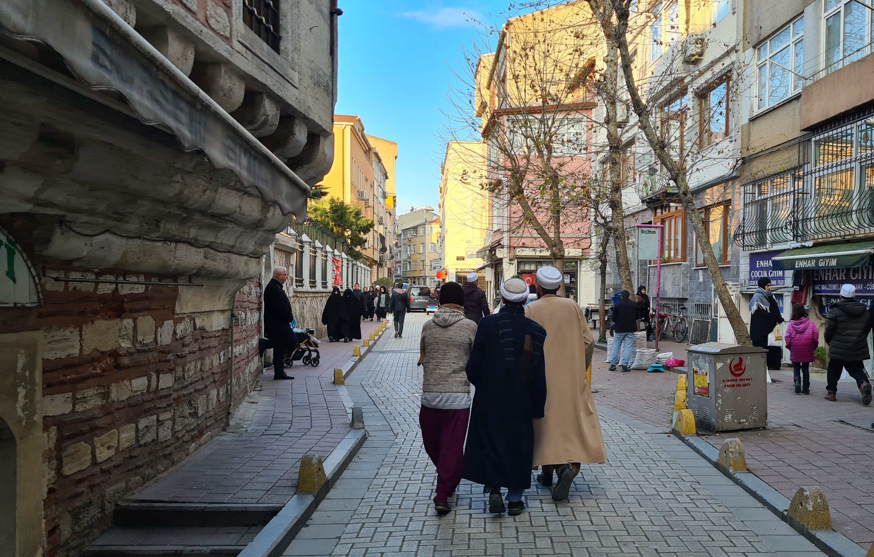 Balat - The Jewish quarter of Istanbul - Besides the Obvious