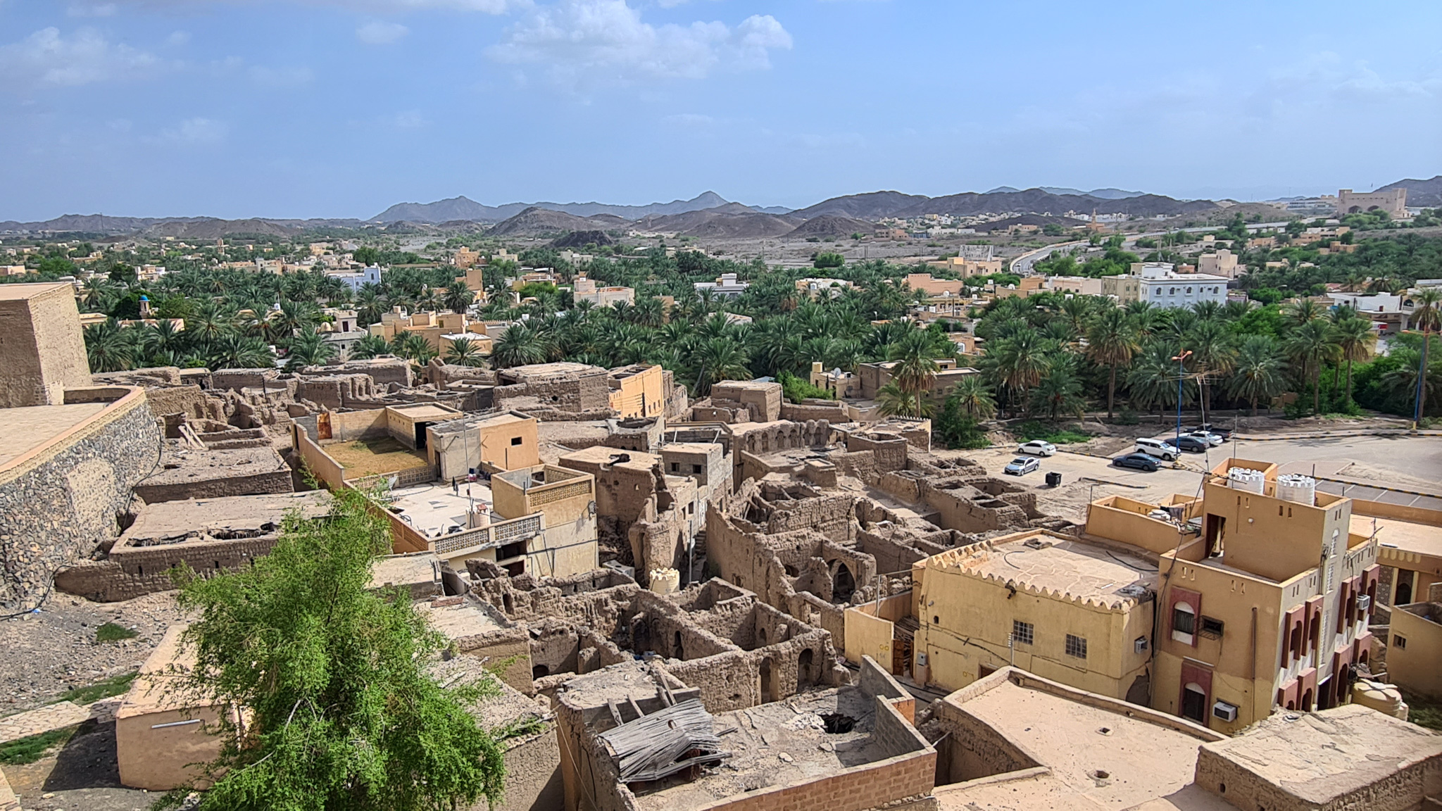 Bahla in Oman, the image of the perfect fort - Besides the Obvious