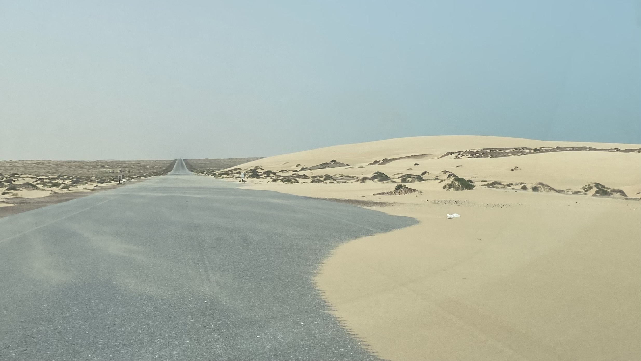 Border crossing by car - from UAE to Oman & back