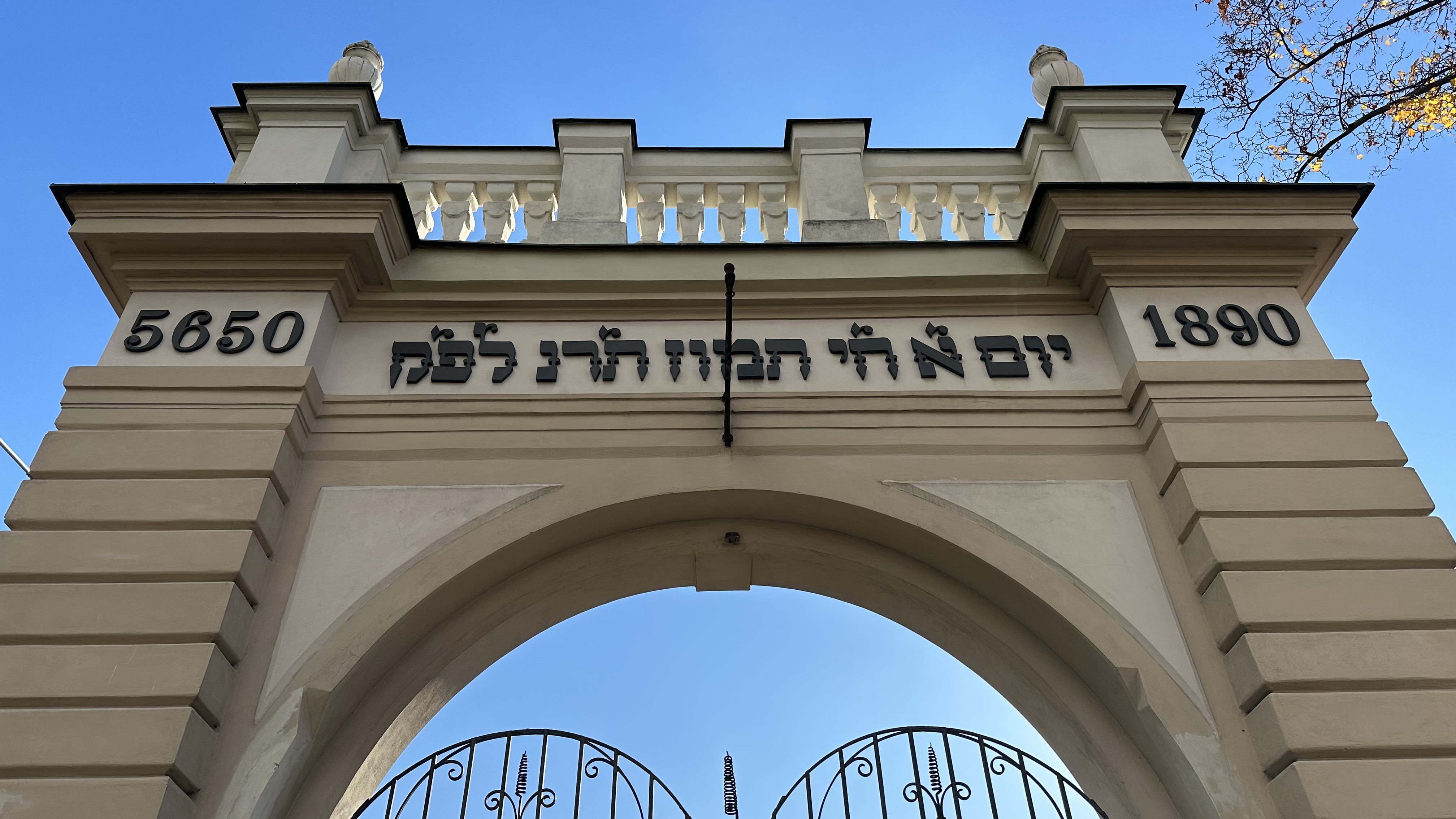 New Jewish Cemetery of Prague & The Grave of Franz Kafka - Besides the ...